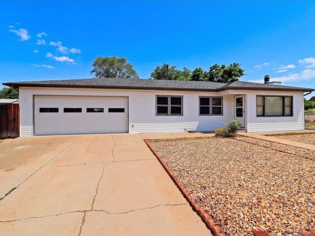 3001 Sunset Dr, Evans, CO 80620