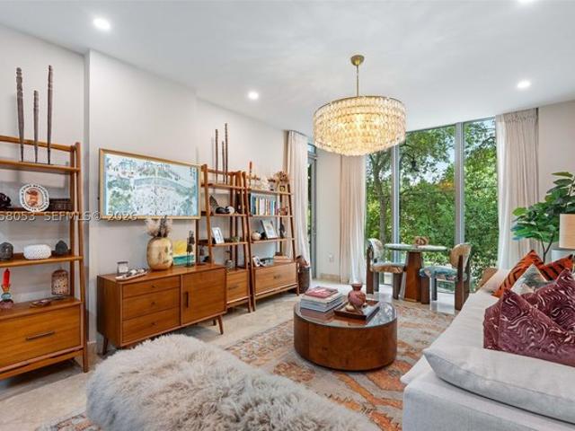 3001 SW 27th Ave Apt 201, Miami, FL 33133