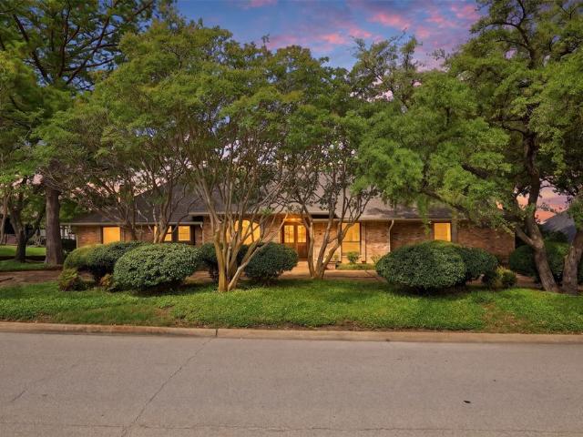 3001 S Country Club Road
