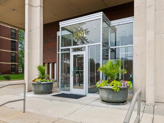 3001 S Michigan Avenue # 2105