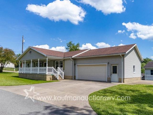 3001 Skyline Ter, Fairmont, WV 26554