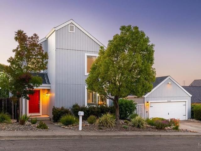 3001 Topaz Dr, Novato, CA 94945