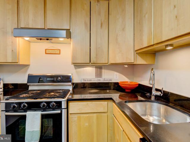 3001 Veazey Ter NW, Unit 1320, Washington, DC 20008 | MLS #DCDC2274