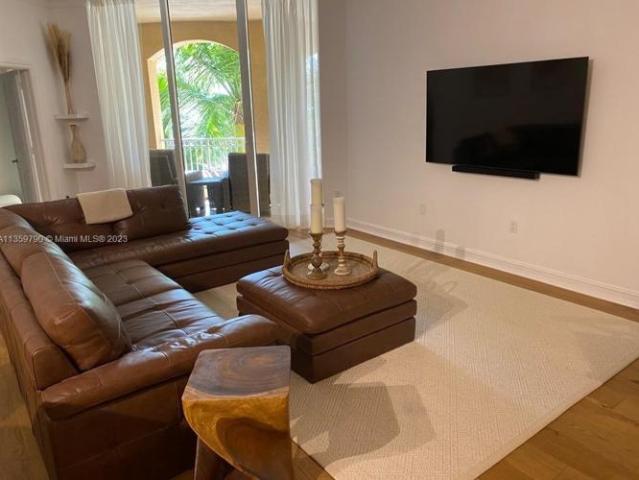 3001 185th St NE #416, Aventura, FL 33180