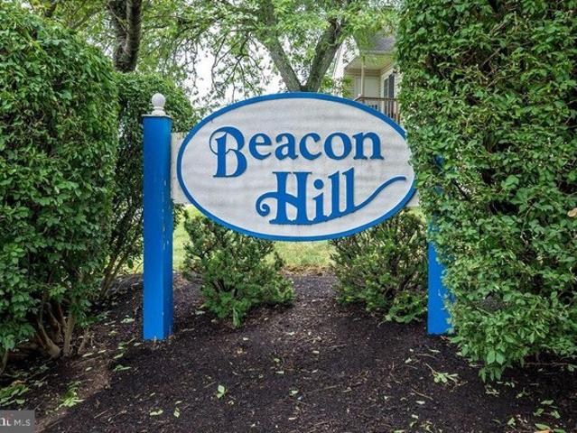 30024 Beacon Hill Dr, Southampton, PA 18966