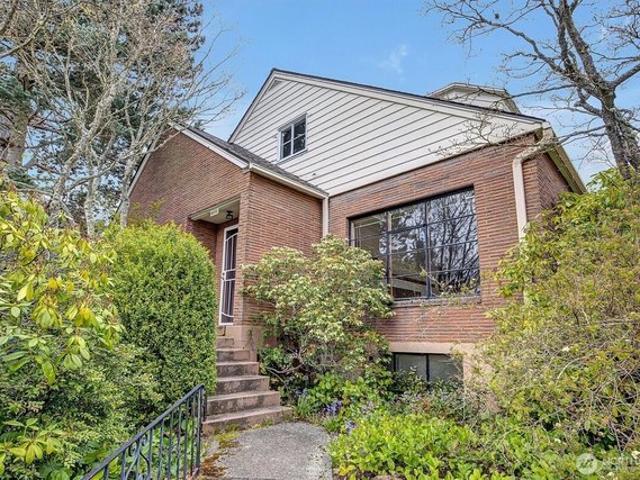 3002 NW 70th St, Seattle, WA 98117