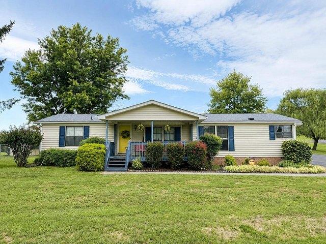 3002 Brughs Mill Rd, Fincastle, VA 24090