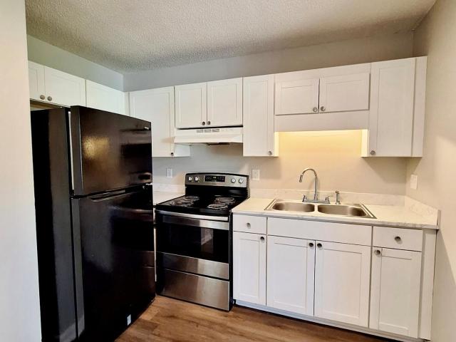 3002 Caldwell Court # 8