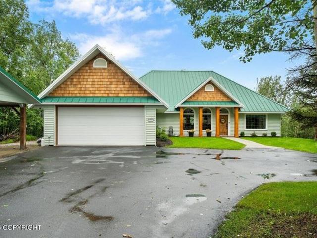 3002 E Long Beach Cir, Wasilla, AK 99654