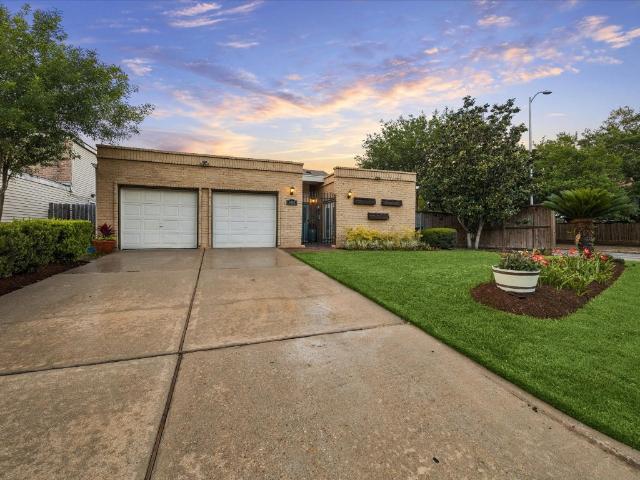 3002 Hazy Park Drive