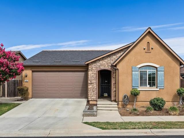 3002 Redington Ave, Clovis, CA 93619
