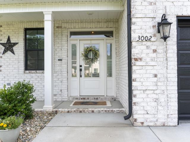 3002 Stonehorn Dr