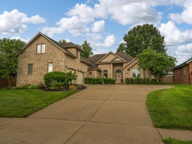 3002 W Cantebury St, Springfield, MO 65810