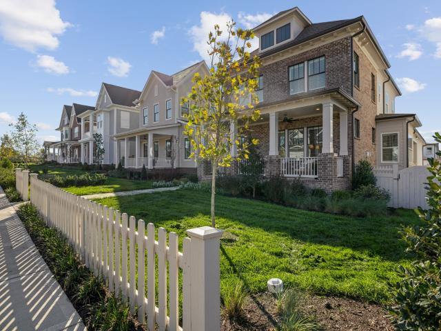 3002 Winterberry Drive