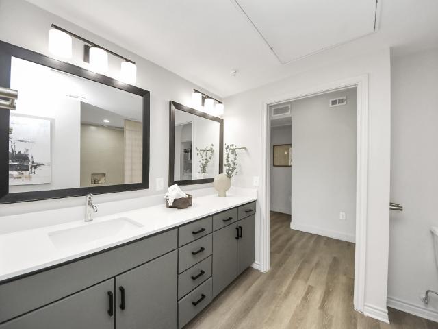 3003 Memorial Court 2433