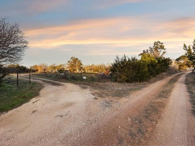3003 Old Red Ranch Rd, Dripping Springs, TX 78620