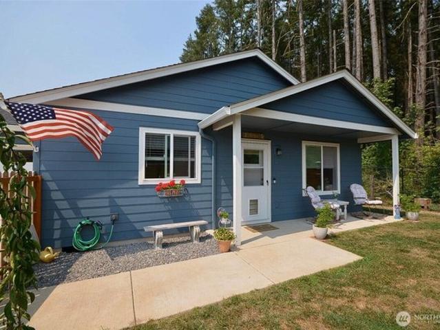 3003 Orange Ct, Winlock, WA 98596