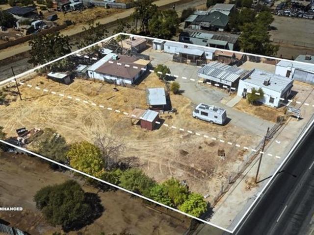 3003 Edison Hwy, Bakersfield, CA 93307