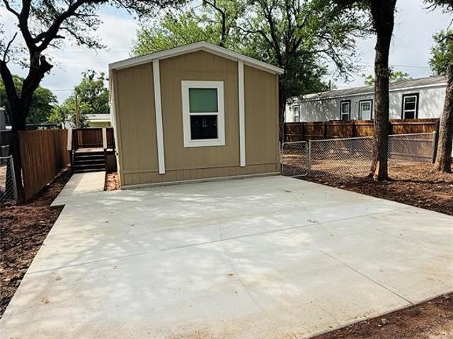 3003 Elmwood Dr, Granbury, TX 76048 | MLS #21137