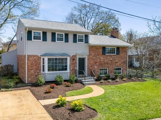 3003 Farm Rd, Alexandria, VA 22302