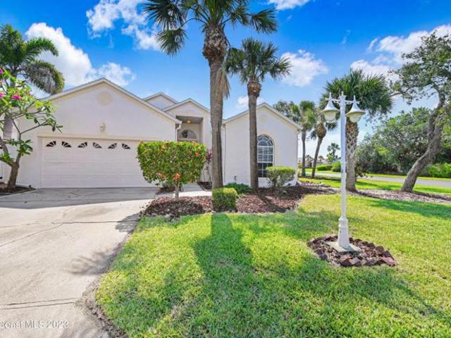 3003 Jacobaeus Ln, Indialantic, FL 32903