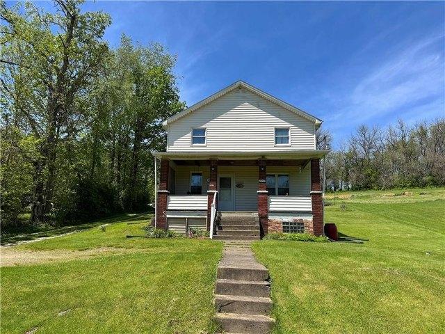3003 Riverside Dr, Claridge, PA 15623