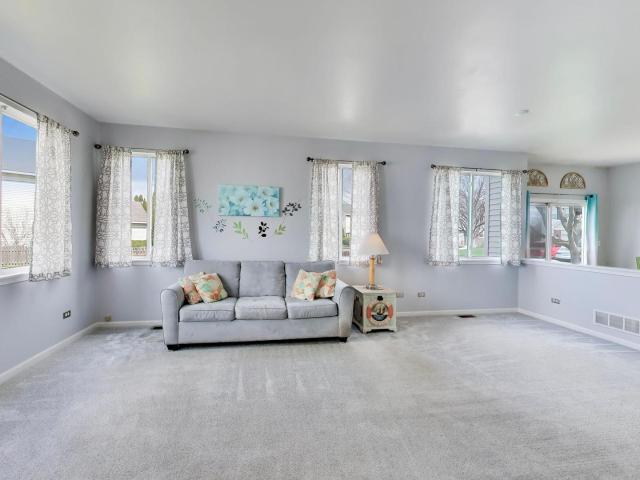 3003 Roxbury Court