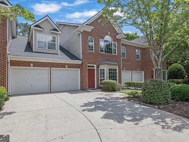 3003 Sterling Ct, Roswell, GA 30075