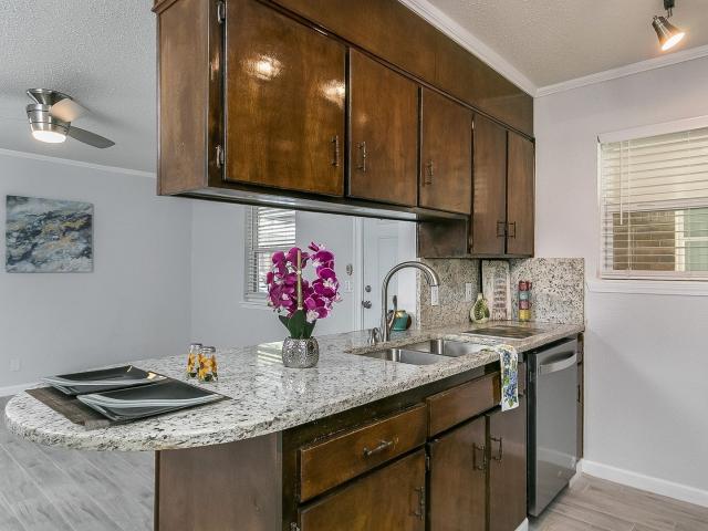 3003 S.W. 27th Ave