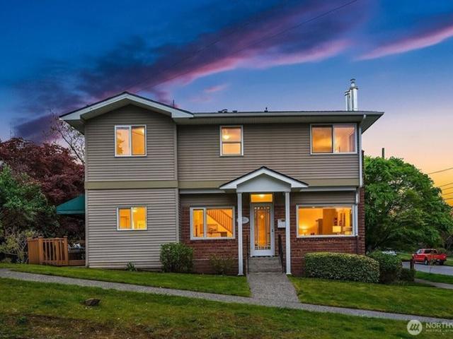 3003 50th Ave SW, Seattle, WA 98116