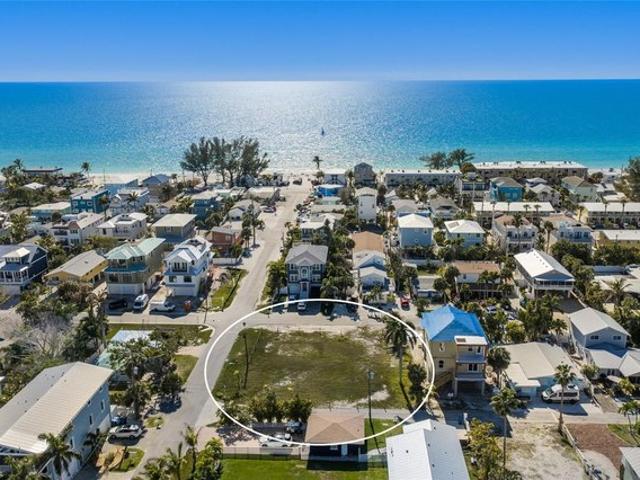 300 23rd St N, Bradenton Beach, FL 34217