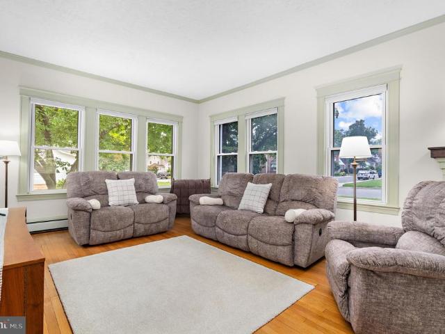 300 2Nd Avenue SW