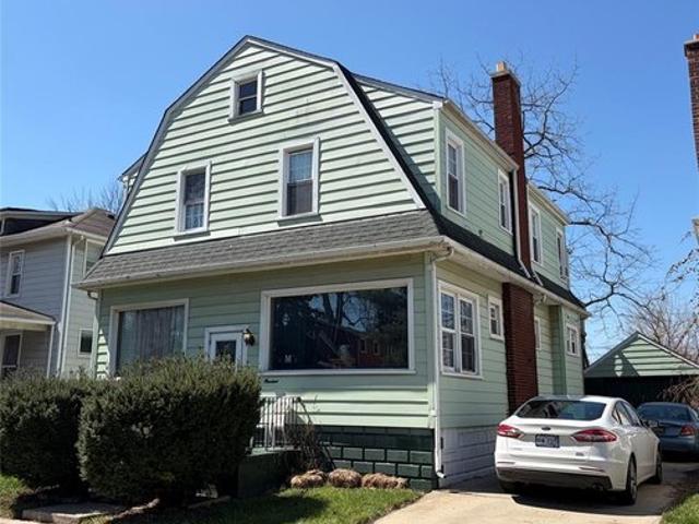 300 2nd St, Wyandotte, MI 48192