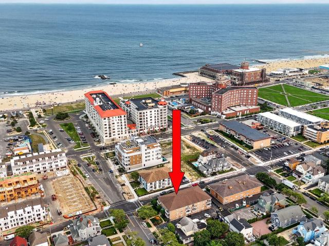 300 7th Avenue Unit 8