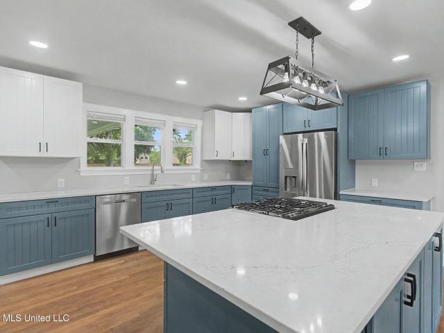 300 42nd Street