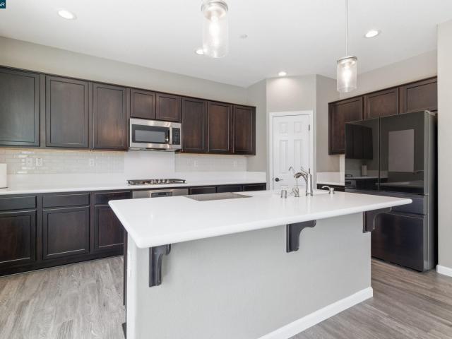 300 Coolcrest Dr