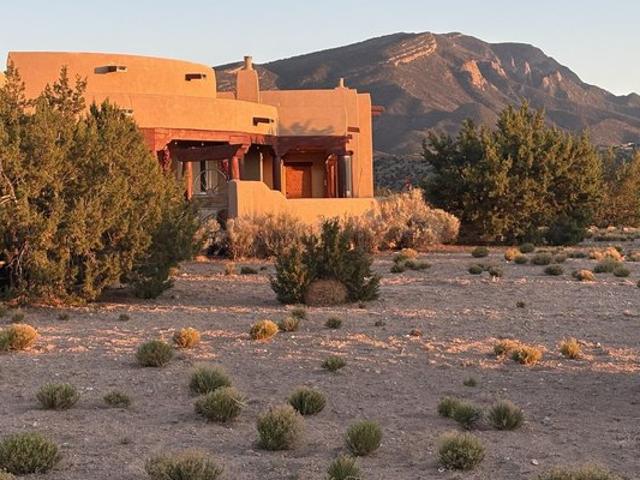 300 Camino De Las Huertas, Placitas, NM 87043