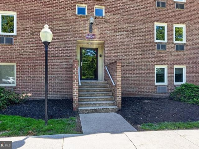 300 Campbell Cir Unit F10, Downingtown, PA 19335