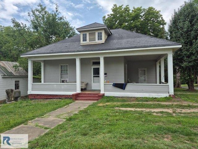 300 Campbell St, Daleville, VA 24540