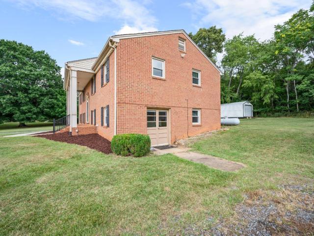 300 Casaloma Drive