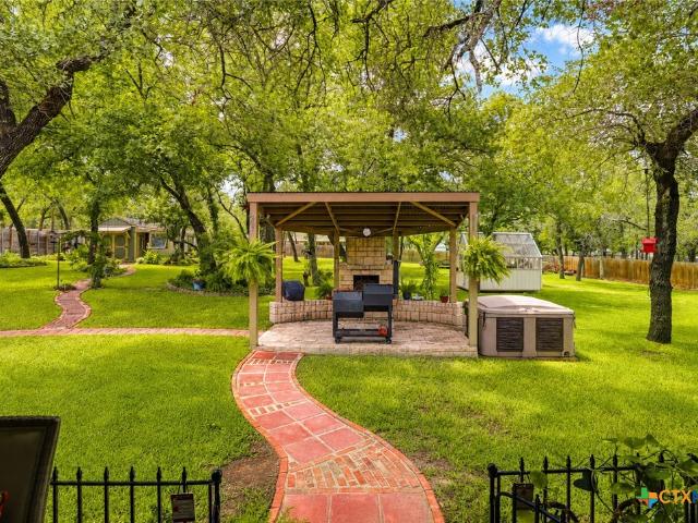300 Cibolo Ridge Drive
