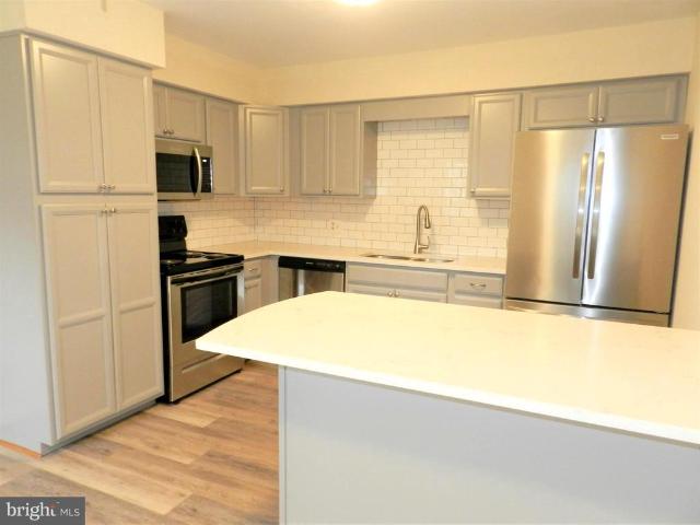 300 Claiborne Avenue # 4