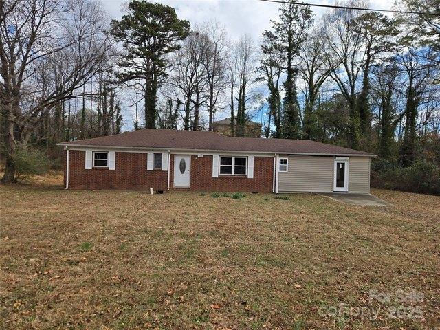 300 Clark Blvd, Charlotte, NC 28262