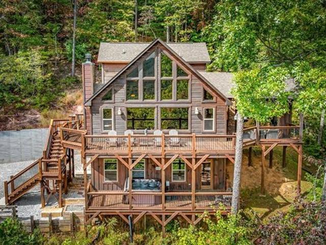 300 Cloudland Trce, Epworth, GA 30541