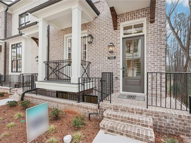 300 Crimson Pine Alley 9