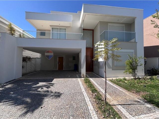 300 Área Útil Casa de Condomínio Alugar, 4 Dormitórios localizado em Rua Lille, 46, Ville Sainte Hélène, Campinas, São Paulo, 13105 845 | Brasil