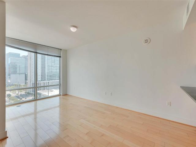 300 Bowie St # 1502