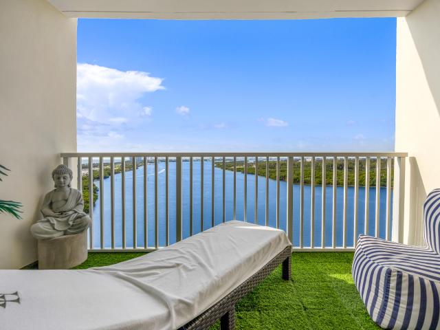 300 Bayview Dr, Unit 1614, Sunny Isles Beach, FL 33160 | MLS #B26019