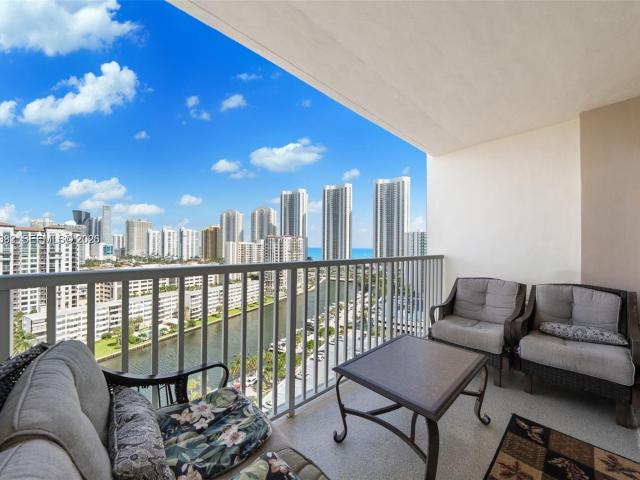 300 Bayview Dr, Unit 1707, Sunny Isles Beach, FL 33160 | MLS #A11947