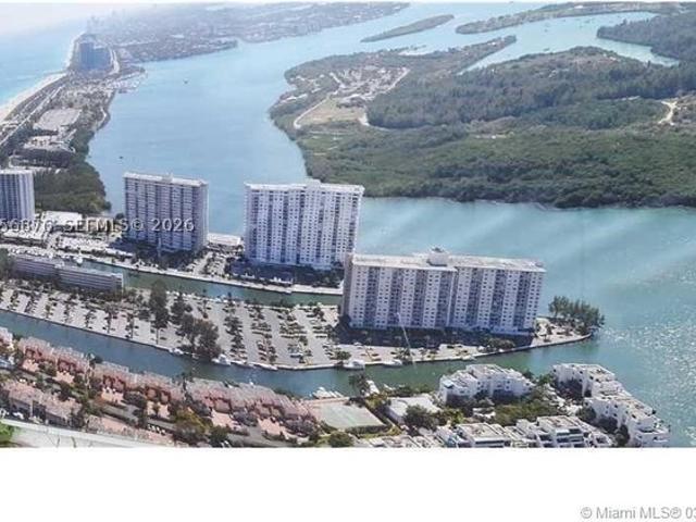 300 Bayview Dr Apt 207, Sunny Isles Beach, FL 33160